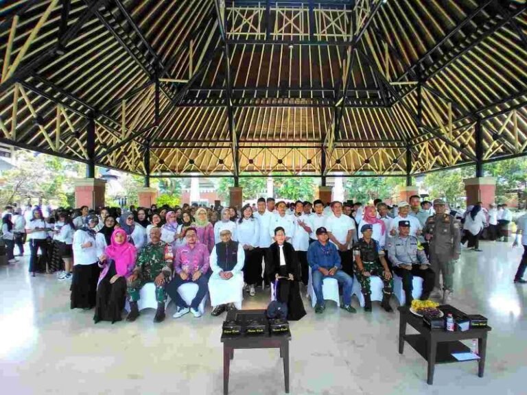 Ratusan Petugas KPPS Pinang Ranti Resmi Dilantik – Srisundari.com