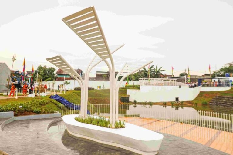 Resmikan Taman Setu Biru, Pj. Gubernur Teguh Imbau Masyarakat Jaga ...